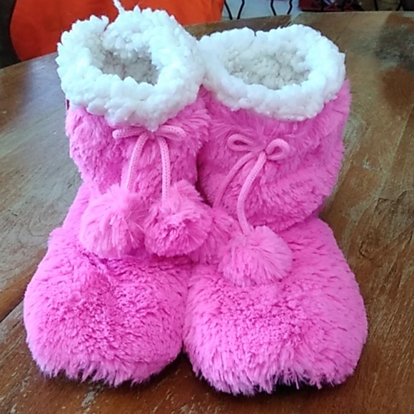 Target | Shoes | Hit Pink Faux Sherpa Girls Slippers Assorted Sizes ...